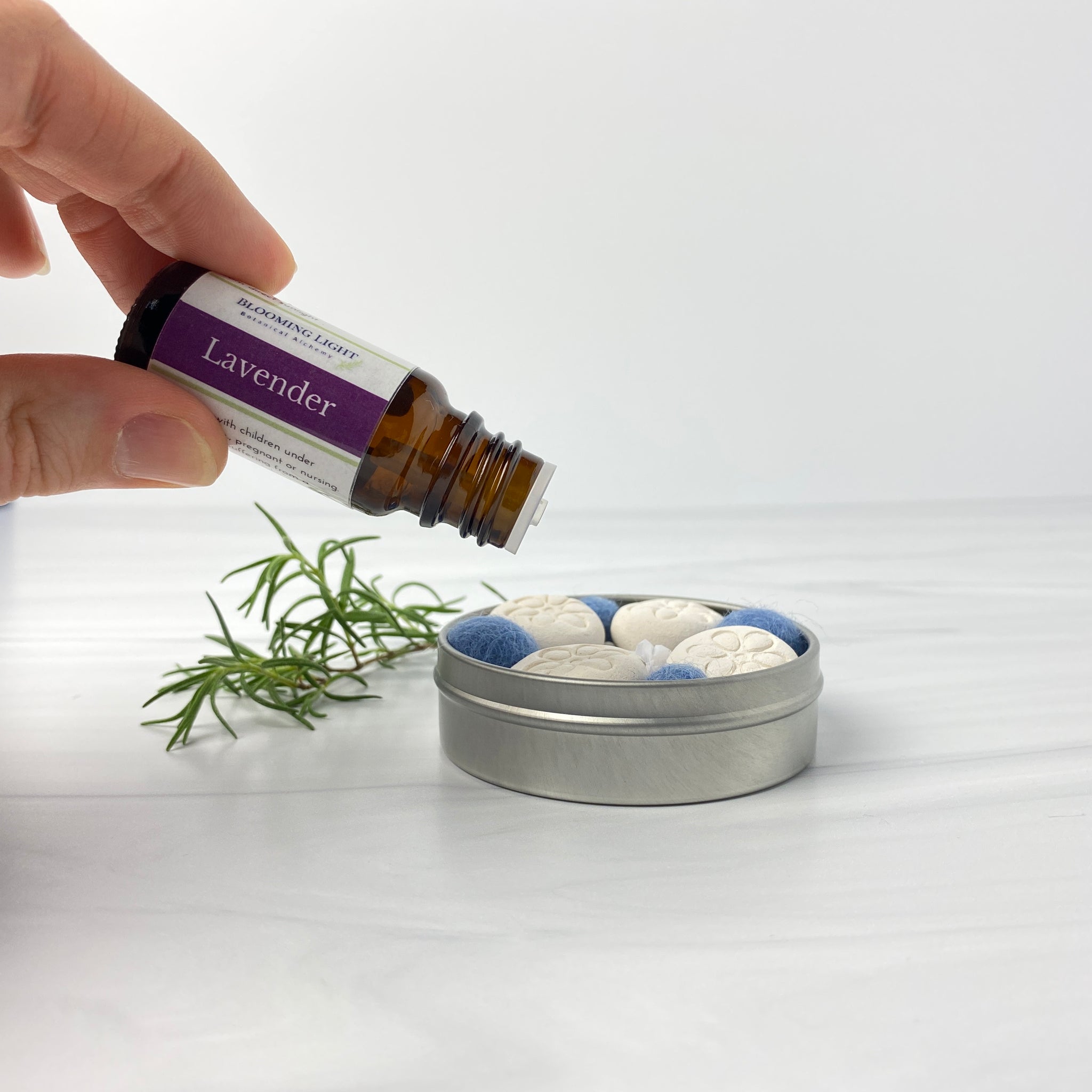 Flower Essential Oil Diffuser Tin – BloomingLightVT